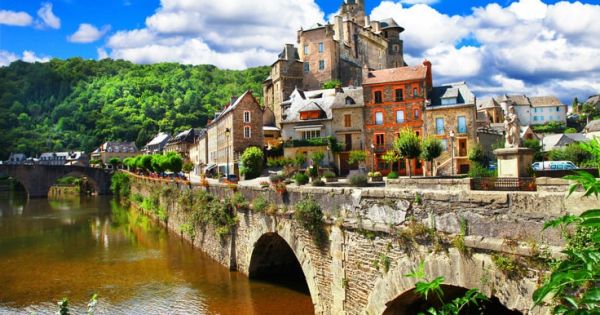 French E-invoicing Decree Enacted